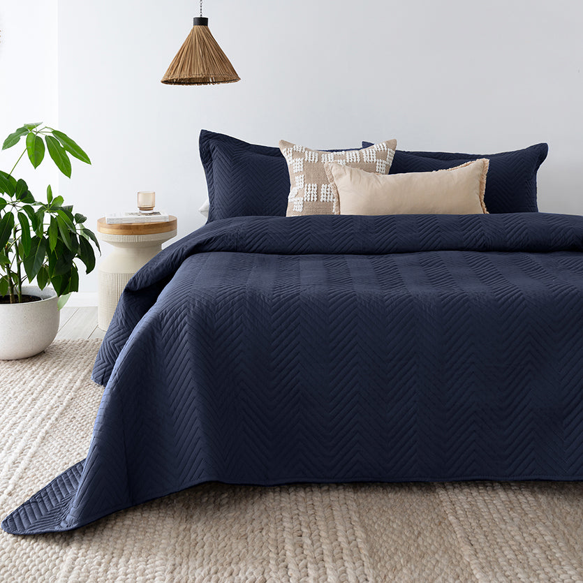 Coverlet sets store